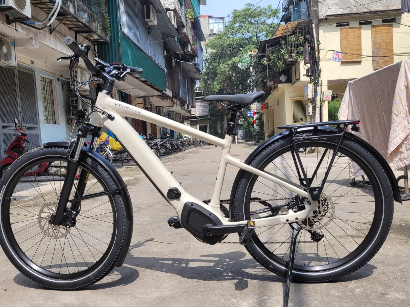 Hanoi Bike Rental | Affordable Bicycle & E-Bike Hire in Hanoi